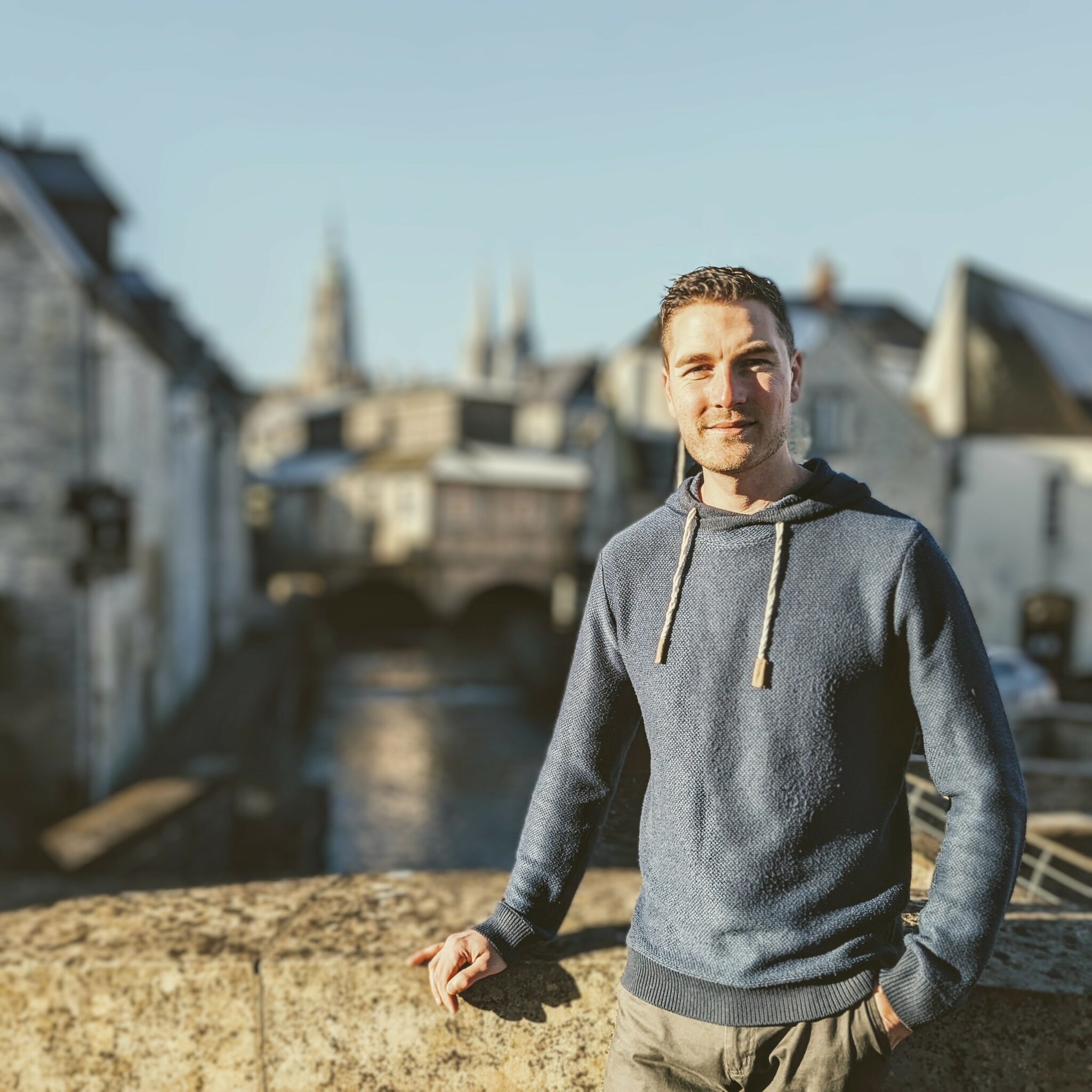 Learn more about HQ Company Tour professional tour guides